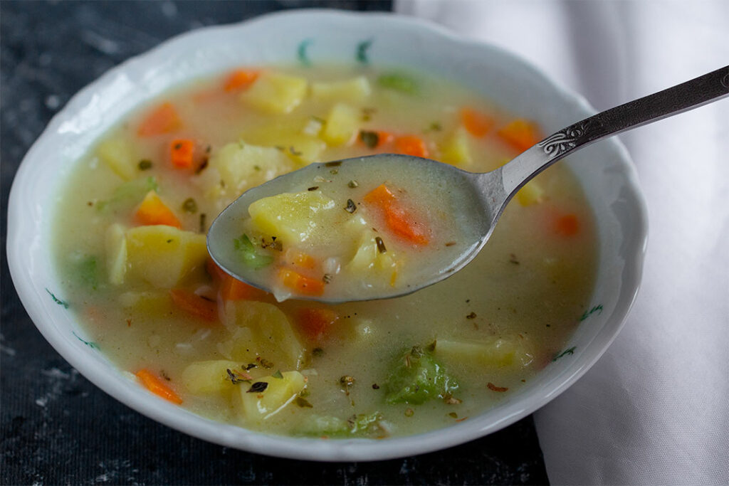 Supa - krompir, mrkva, celer - Njam.ba